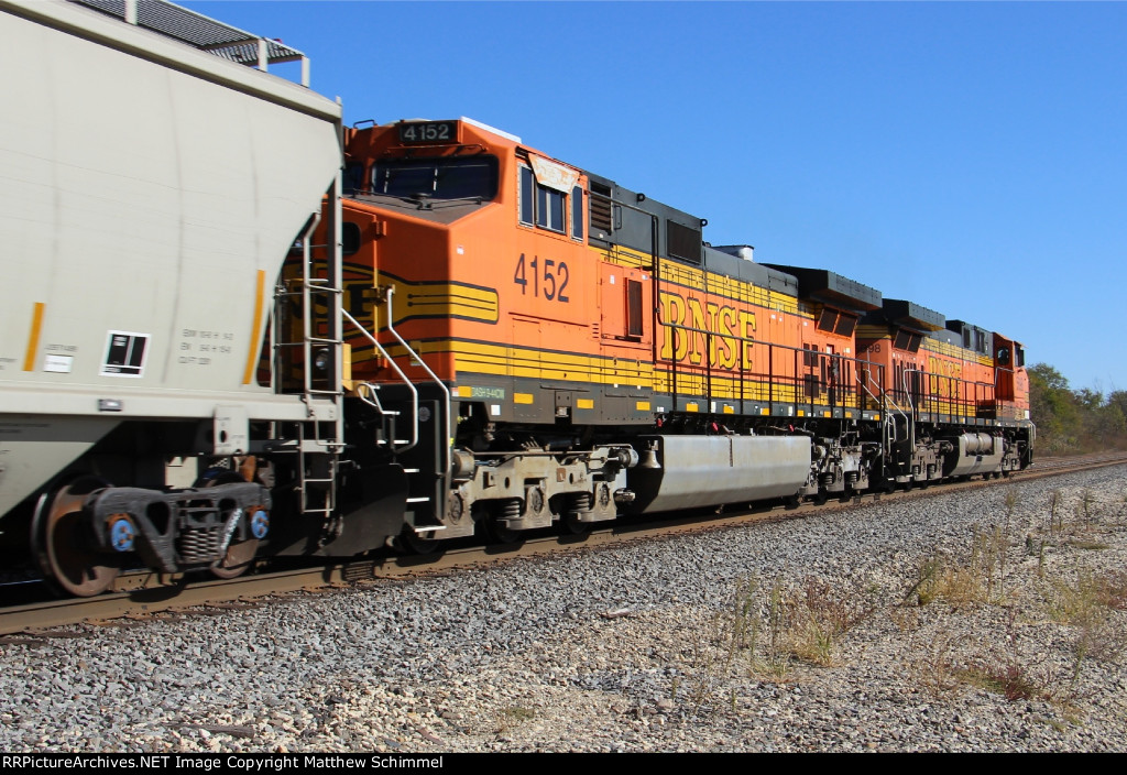 BNSF 4152